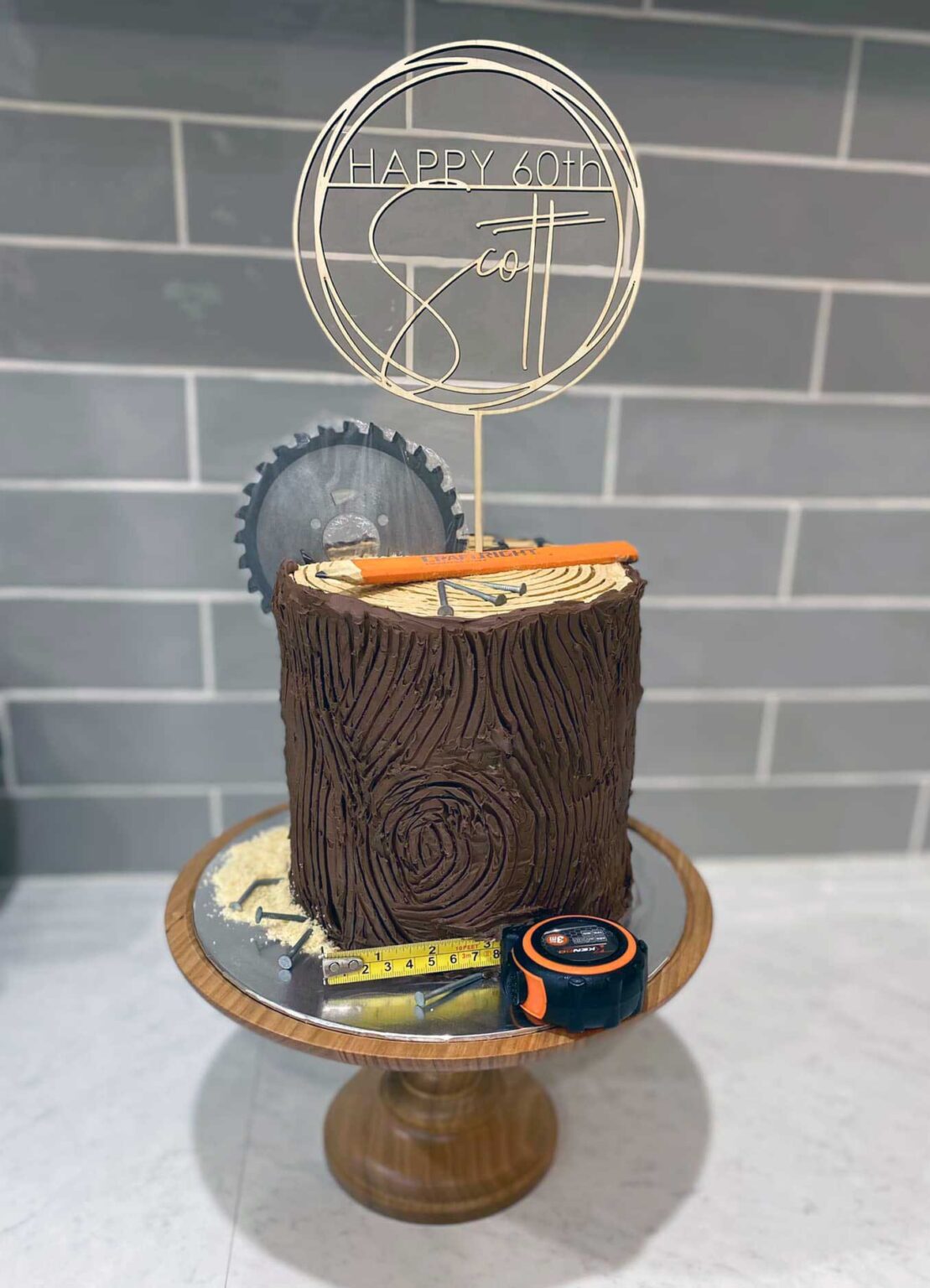 DIY Workman's Cake with tools - DIY Party Central